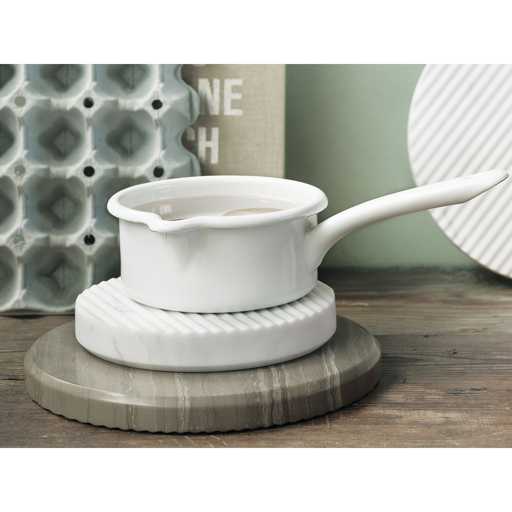 Buy the Muuto Groove Marble Trivet at nest.co.uk