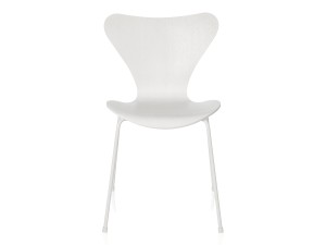 Buy the Fritz Hansen Series 7 Dining Chair - Monochrome - Coloured Ash ...