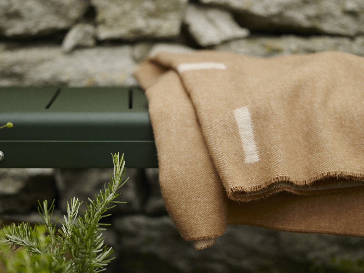 Buy the Skagerak by Fritz Hansen Skagerak Reform Bench / Table at nest ...