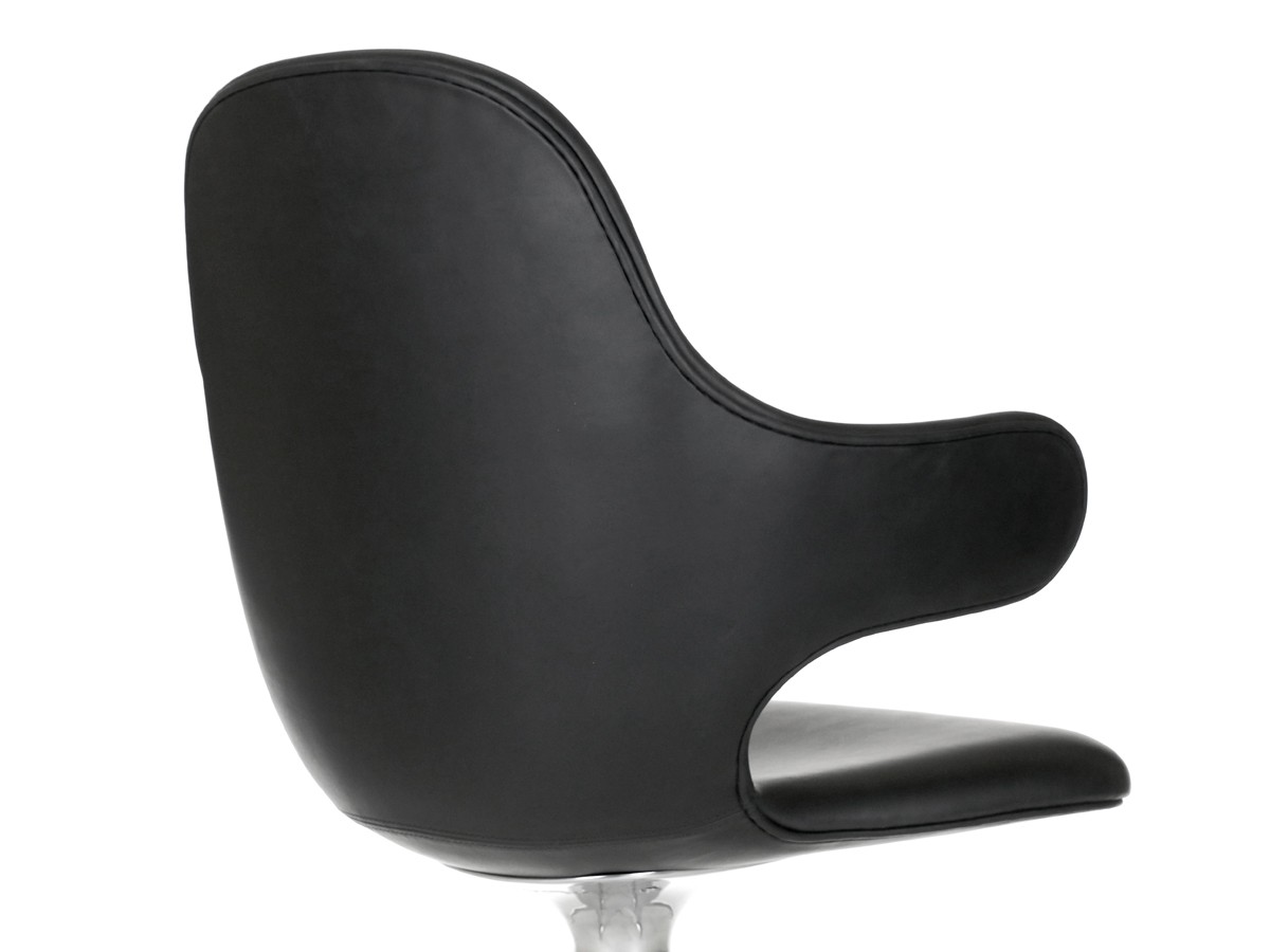 Buy the Ex-Display &Tradition Catch Chair JH2 with Swivel Base at nest ...