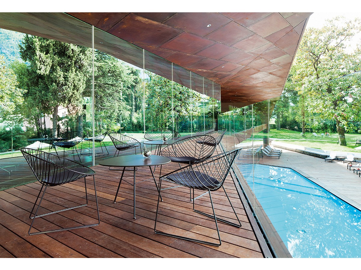 Buy the Arper Leaf Lounge Chair at nest.co.uk