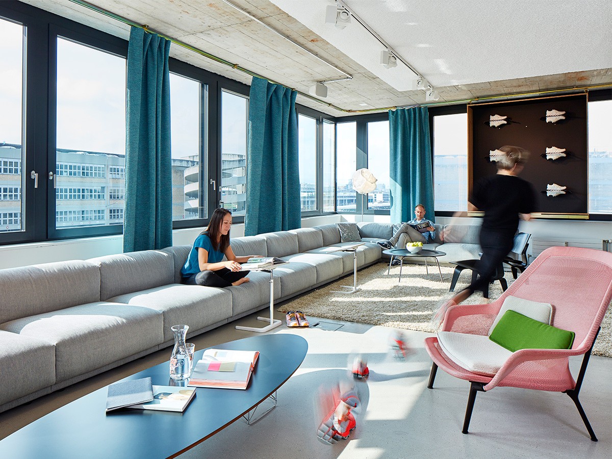 Buy the Vitra Eames Elliptical ETR Coffee Table at nest.co.uk