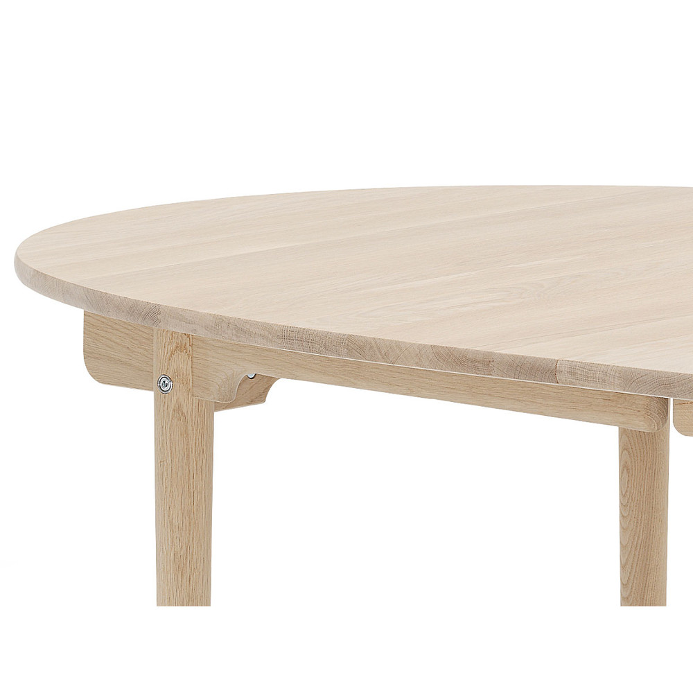 Buy the Carl Hansen & Son CH338 Dining Table at nest.co.uk