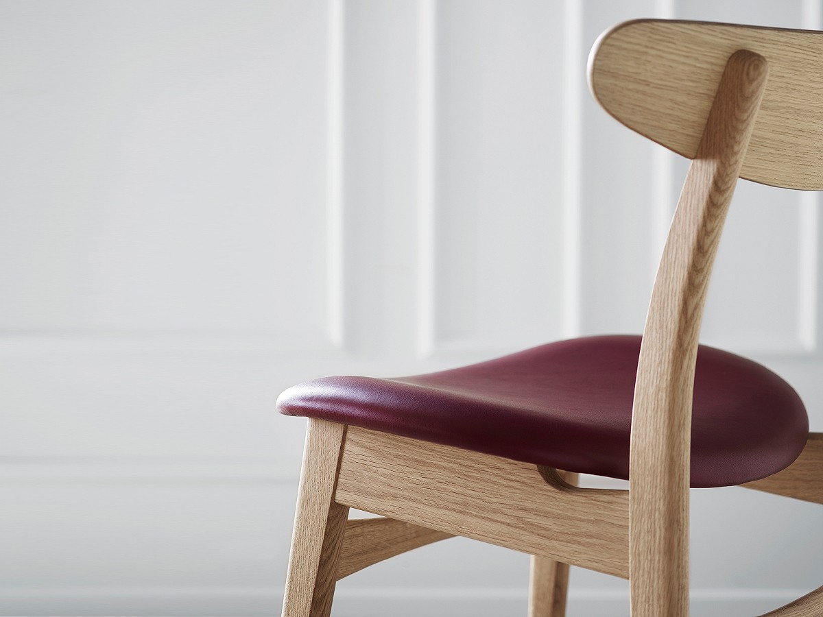 Buy the Carl Hansen & Son CH30P Dining Chair - Leather at nest.co.uk