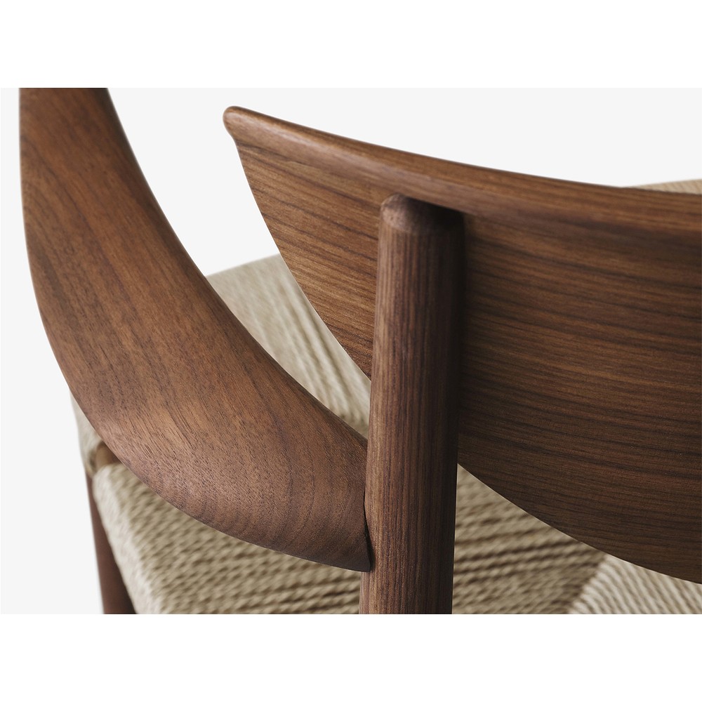 Buy the &Tradition HM4 Drawn Dining Chair at nest.co.uk