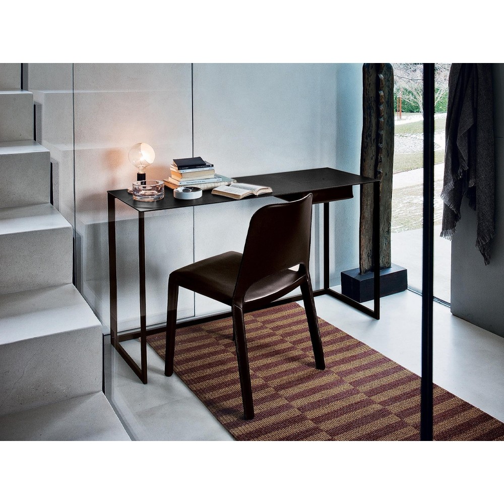 Buy the Zanotta 2730 Calamo Desk at nest.co.uk