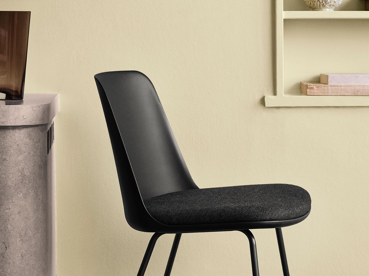 Buy the &Tradition HW7 Rely Dining Chair at nest.co.uk