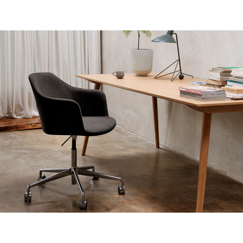 Buy the &Tradition HW55 Rely Office Chair at nest.co.uk