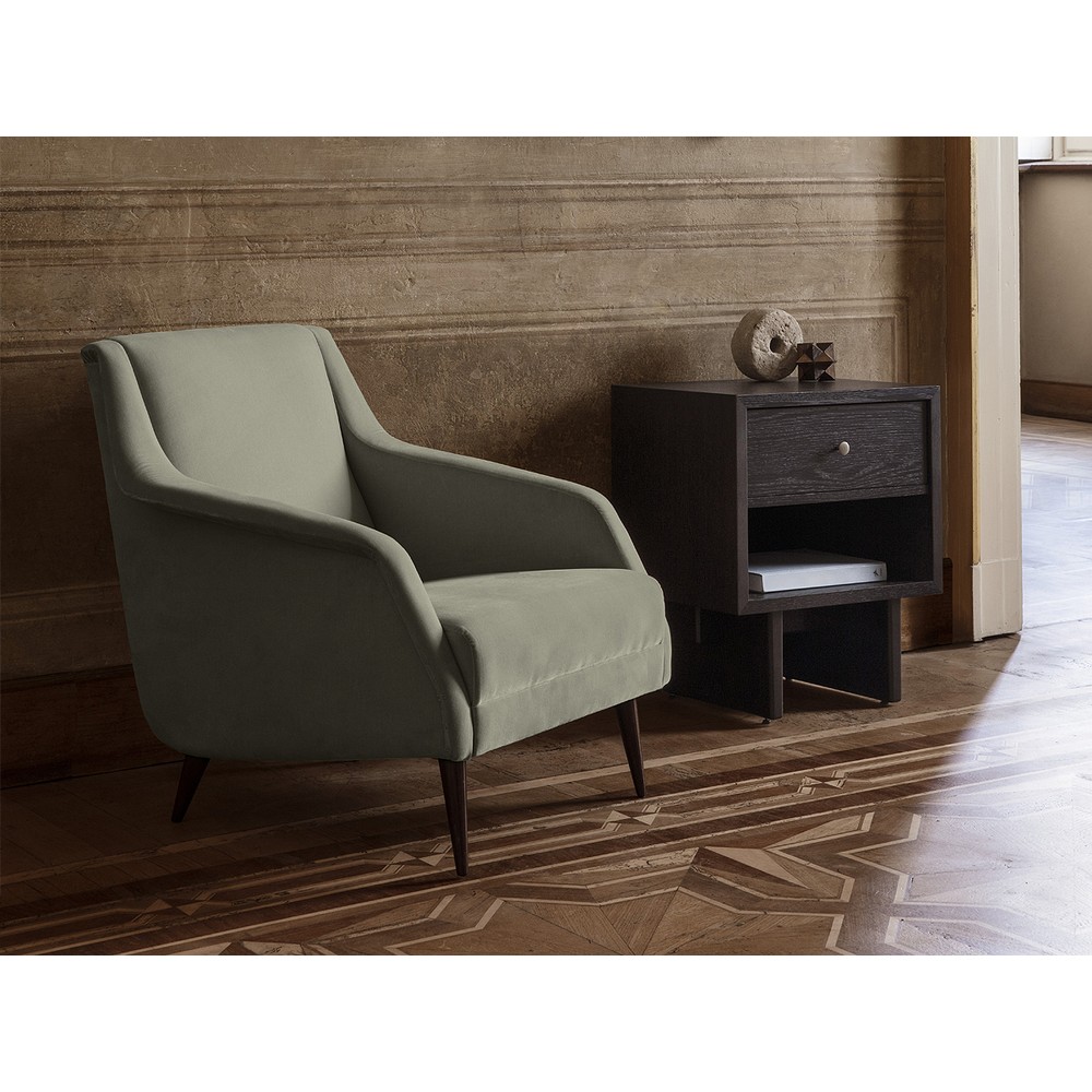 Buy the Gubi Private Side Table at nest.co.uk