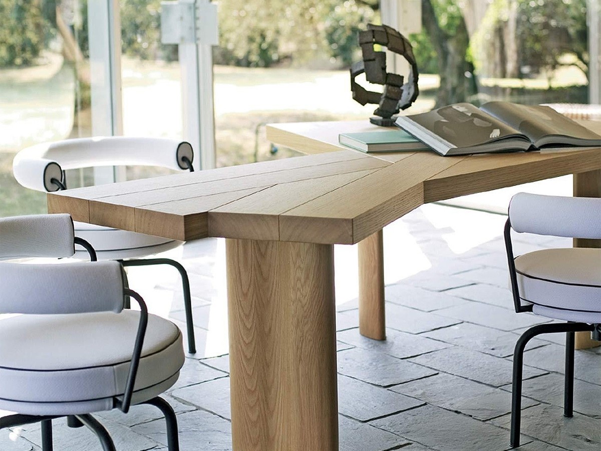 Buy the Cassina 511 Vetaglio Dining Table at nest.co.uk
