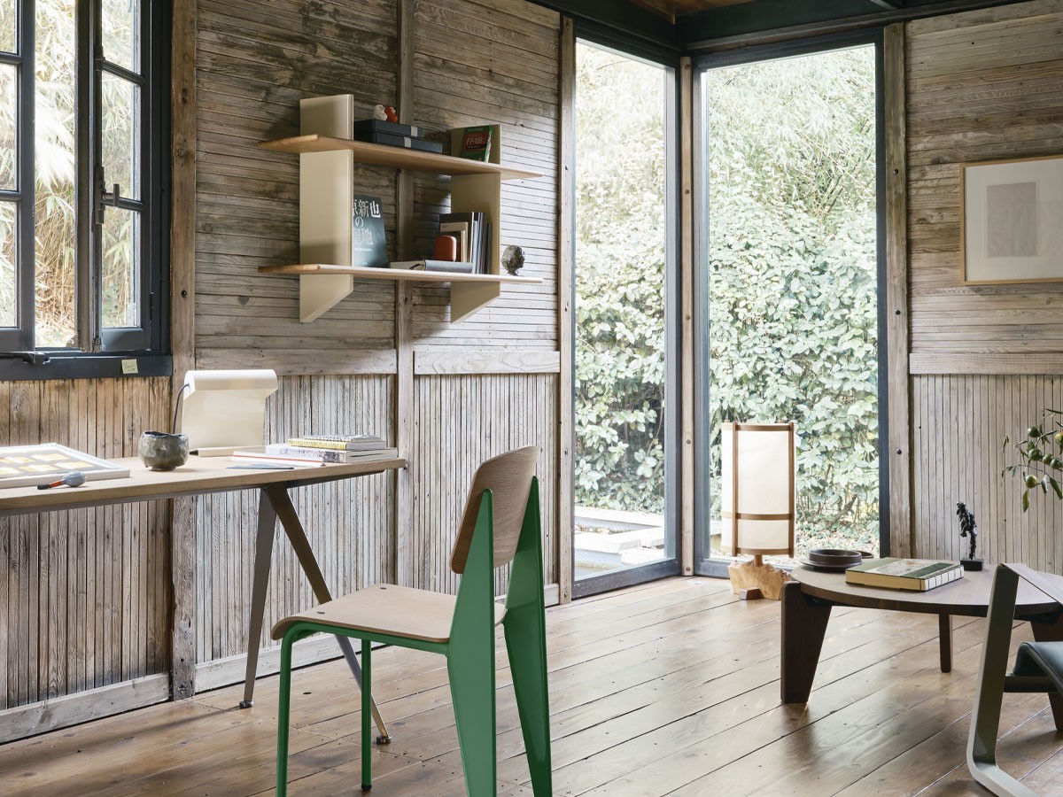 Buy the Vitra Rayonnage Mural Wall Shelf at nest.co.uk