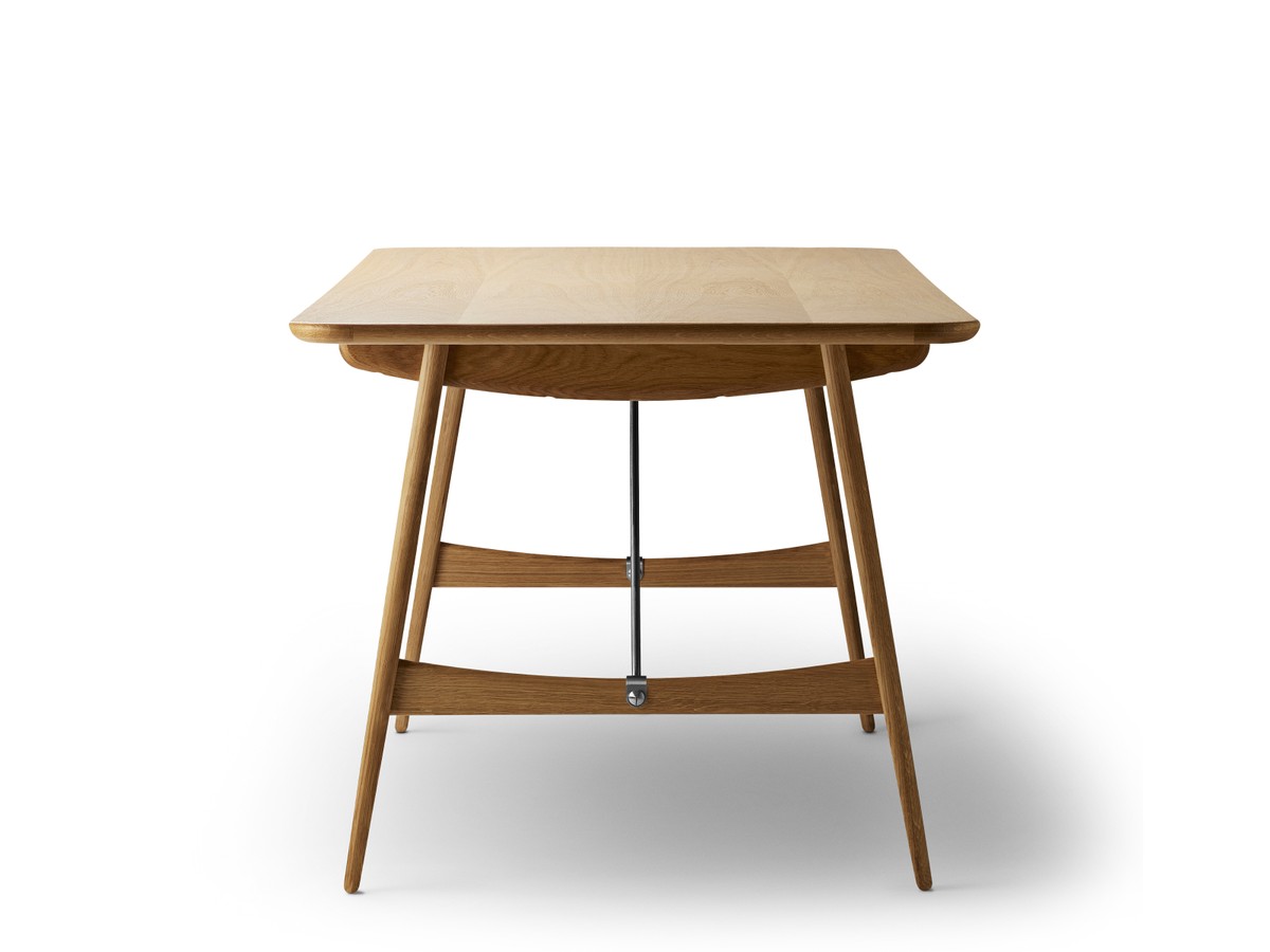 Buy the Carl Hansen & Son BM1160 Hunting Table at nest.co.uk