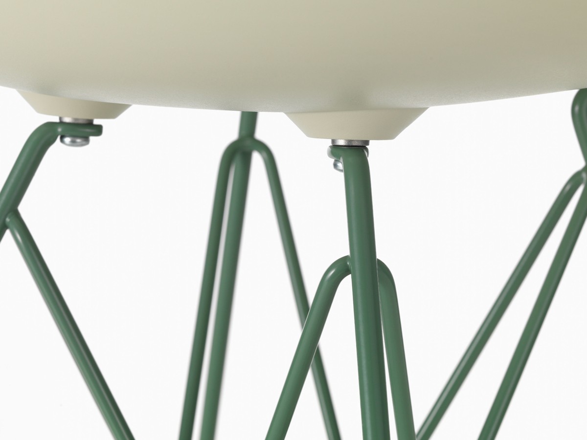 Buy the Vitra DSR Eames Plastic Side Chair - New Colours at nest.co.uk