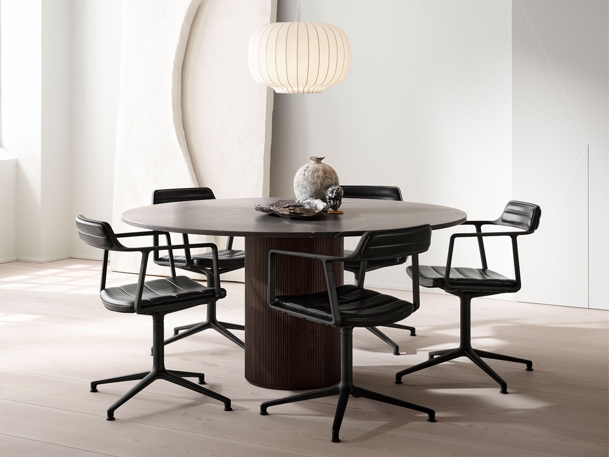 Buy the Vipp VIPP494/495 Cabin Round Table at nest.co.uk