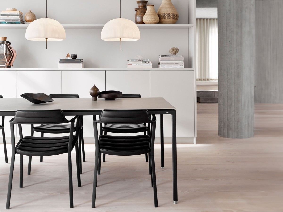 Buy the Vipp VIPP595 Sculpture Pendant Light at nest.co.uk