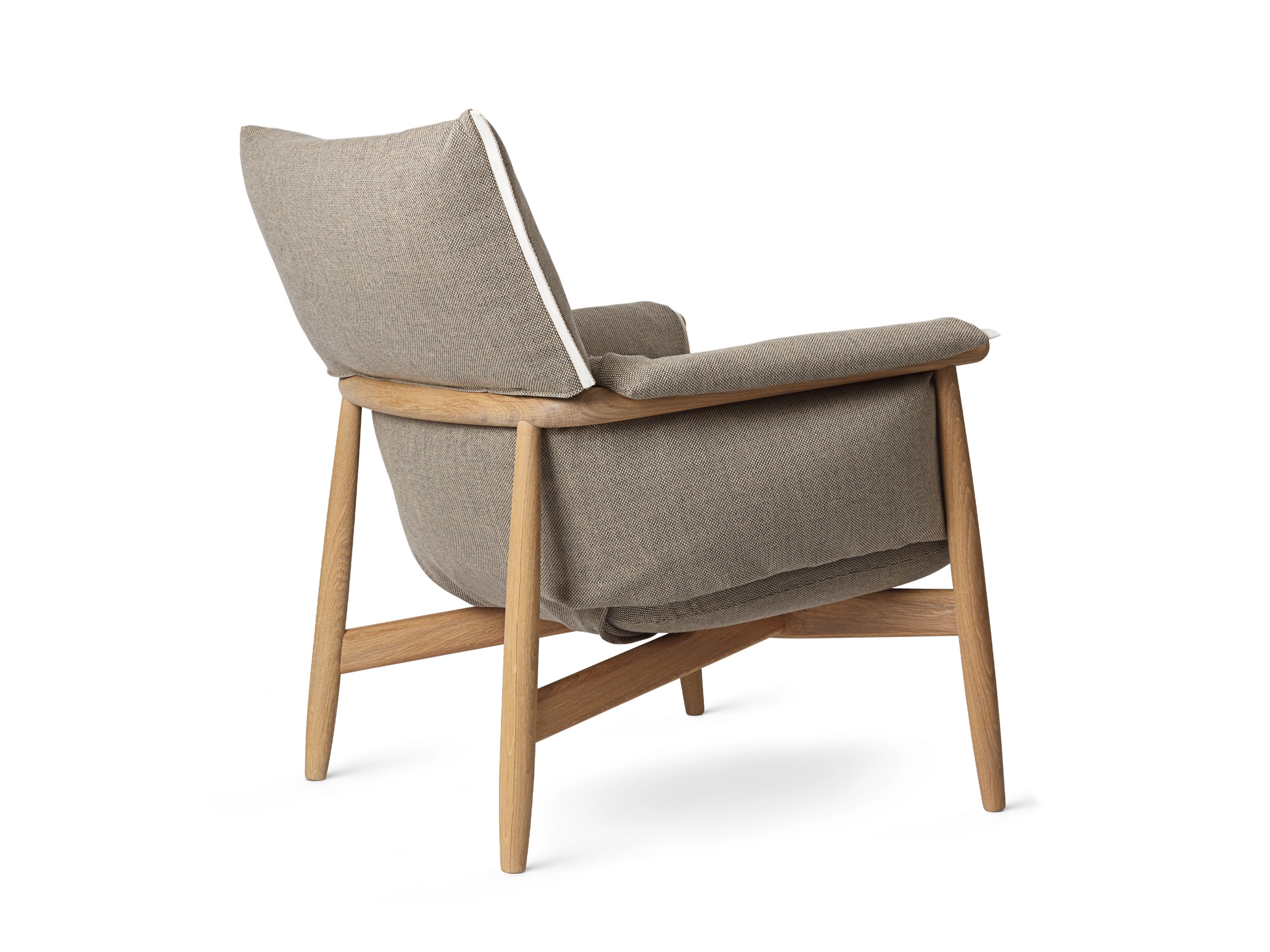 Buy the Carl Hansen & Son E015 Embrace Lounge Chair - Fabric at nest.co.uk