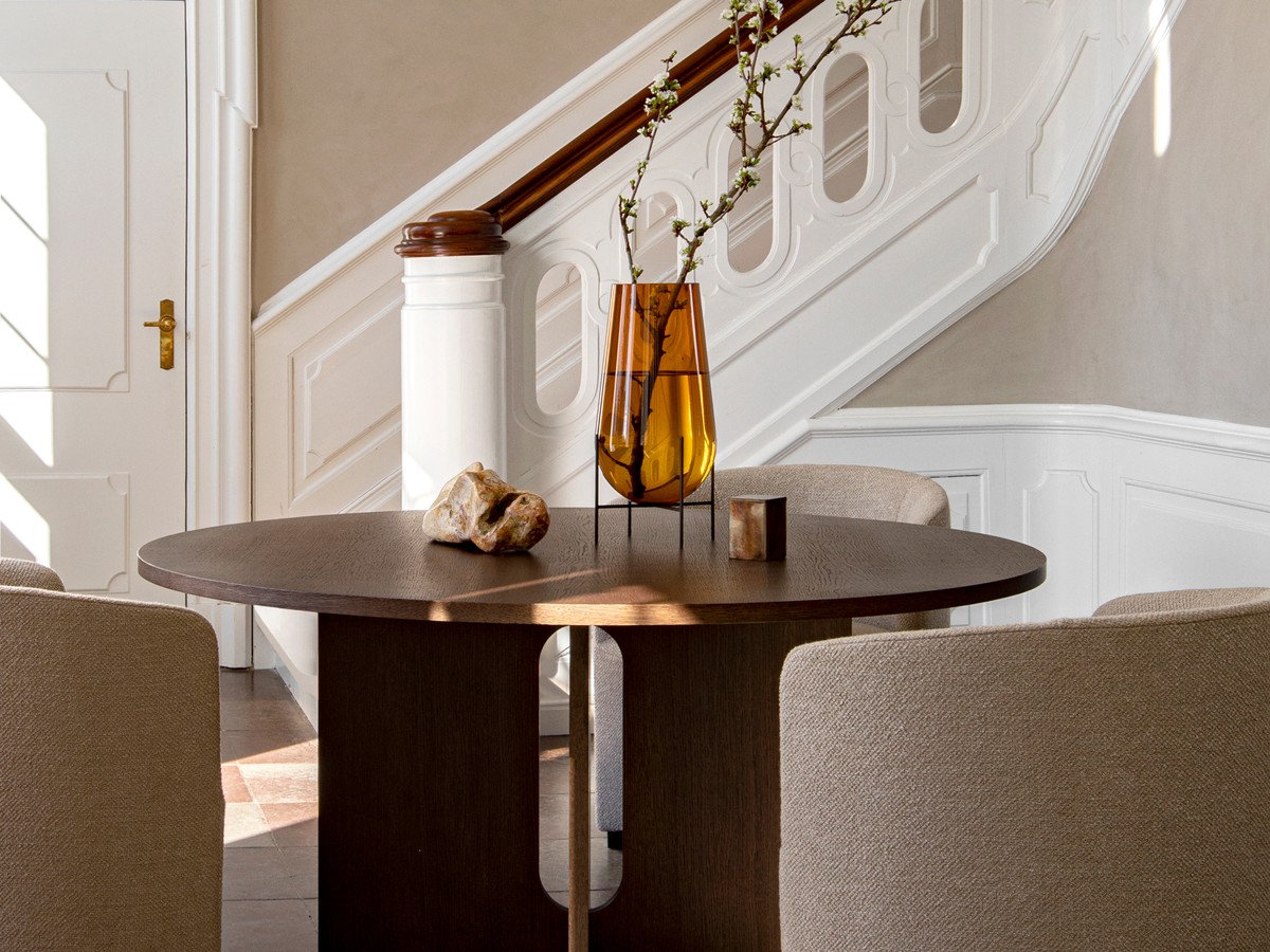 Buy the Audo Copenhagen Echasse Vase at nest.co.uk