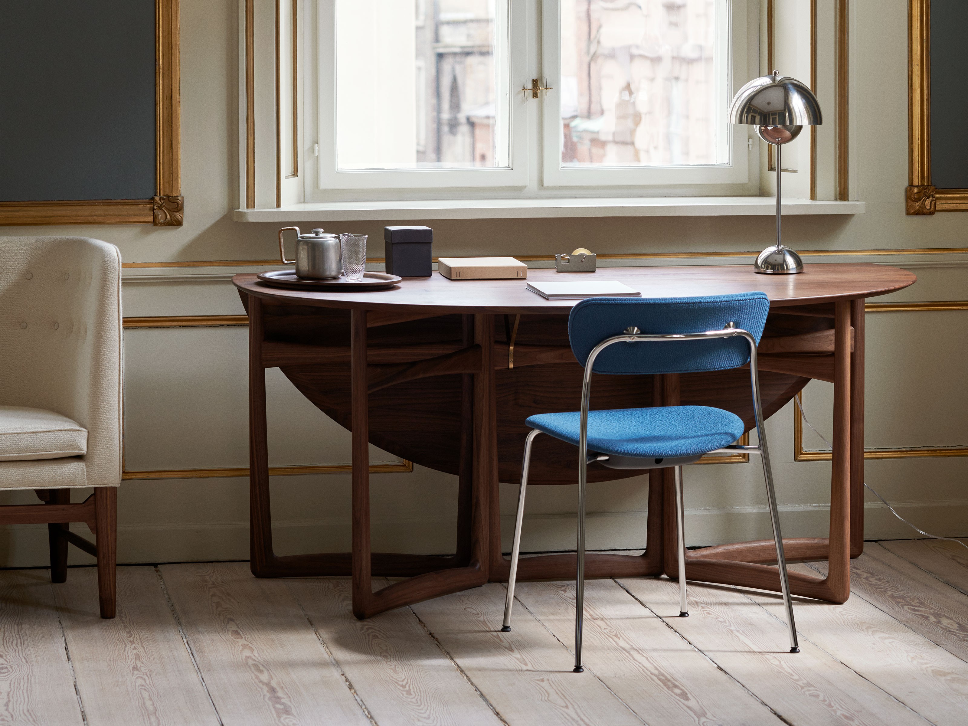 Buy the &Tradition HM6 Drop Leaf Dining Table at nest.co.uk