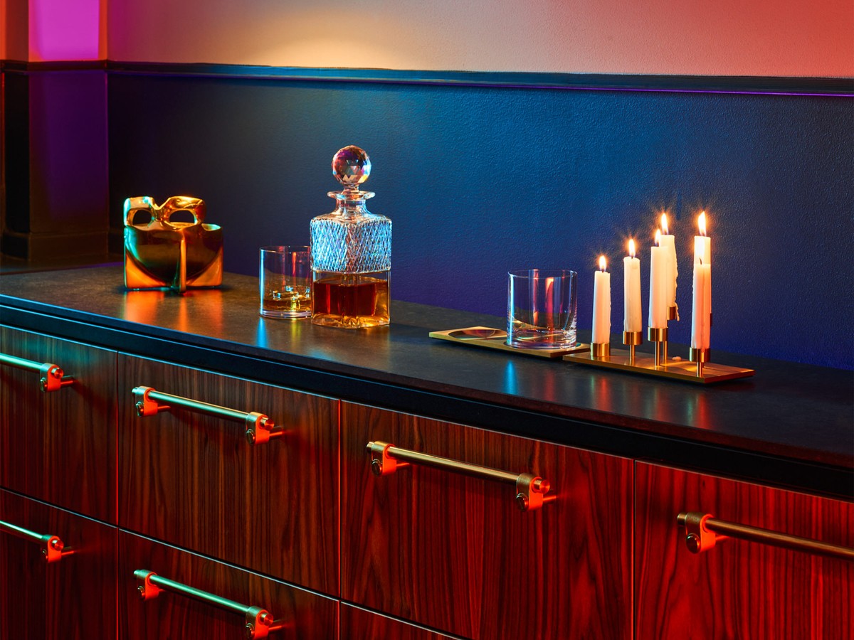 Buy the Buster + Punch Cast Pull Bar Handle at nest.co.uk