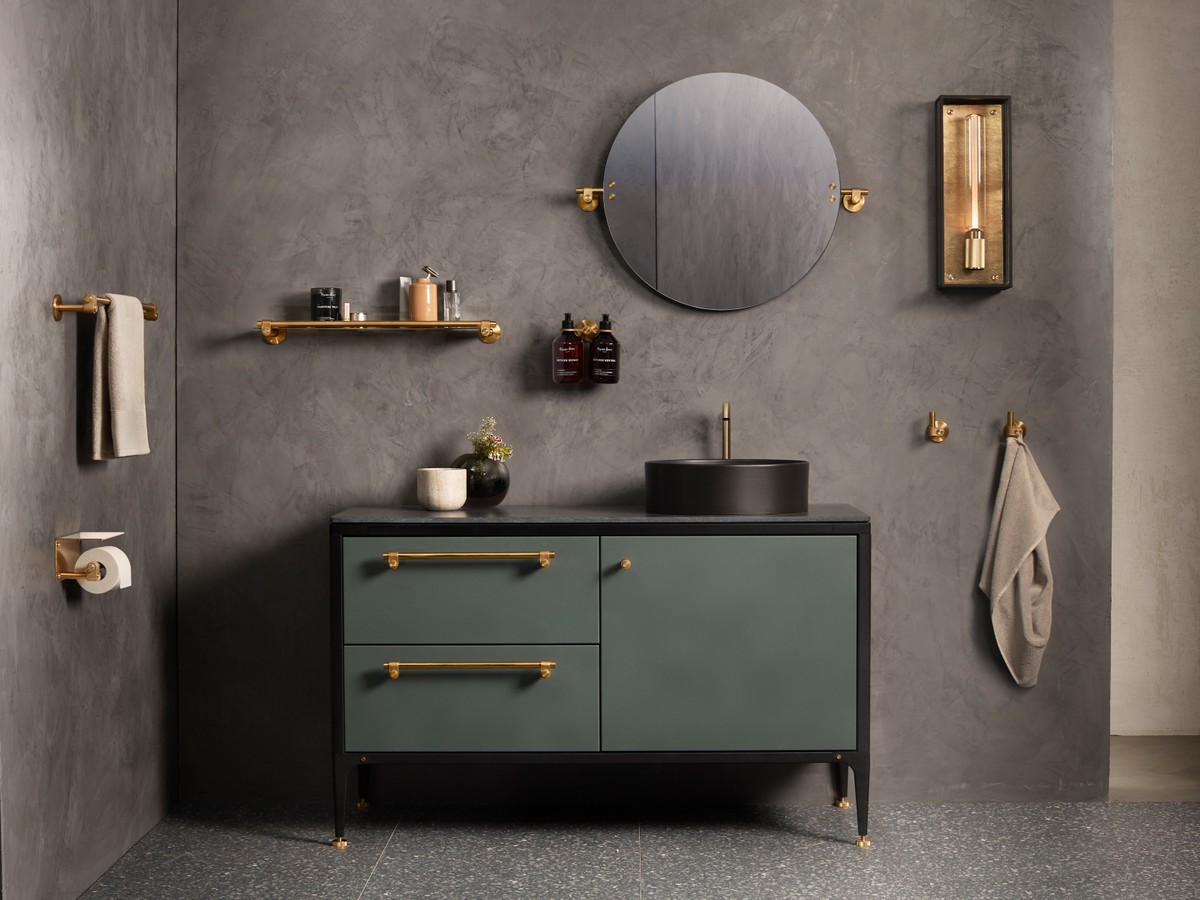 Buy the Buster + Punch Cast Pull Bar Handle at nest.co.uk