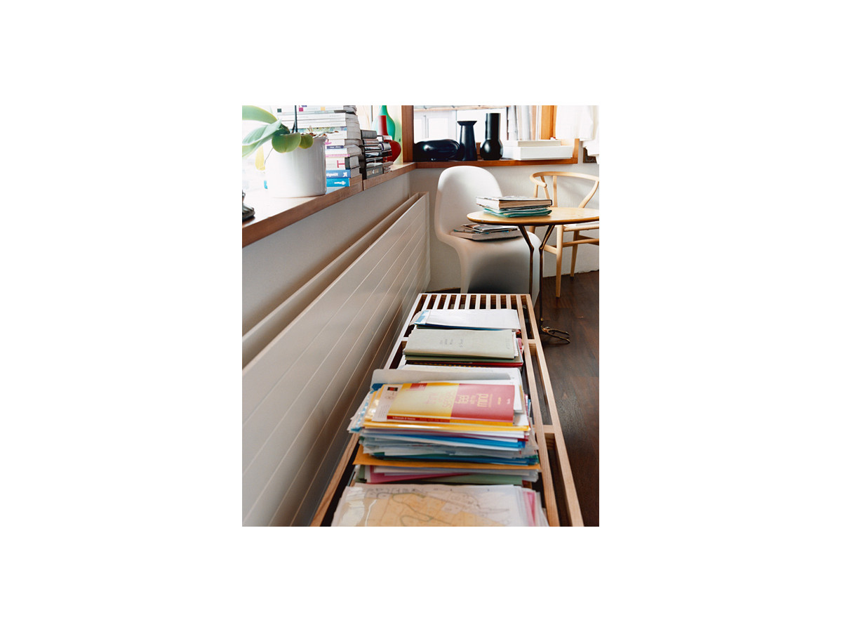 Buy the Vitra Nelson Bench at Nest.co.uk