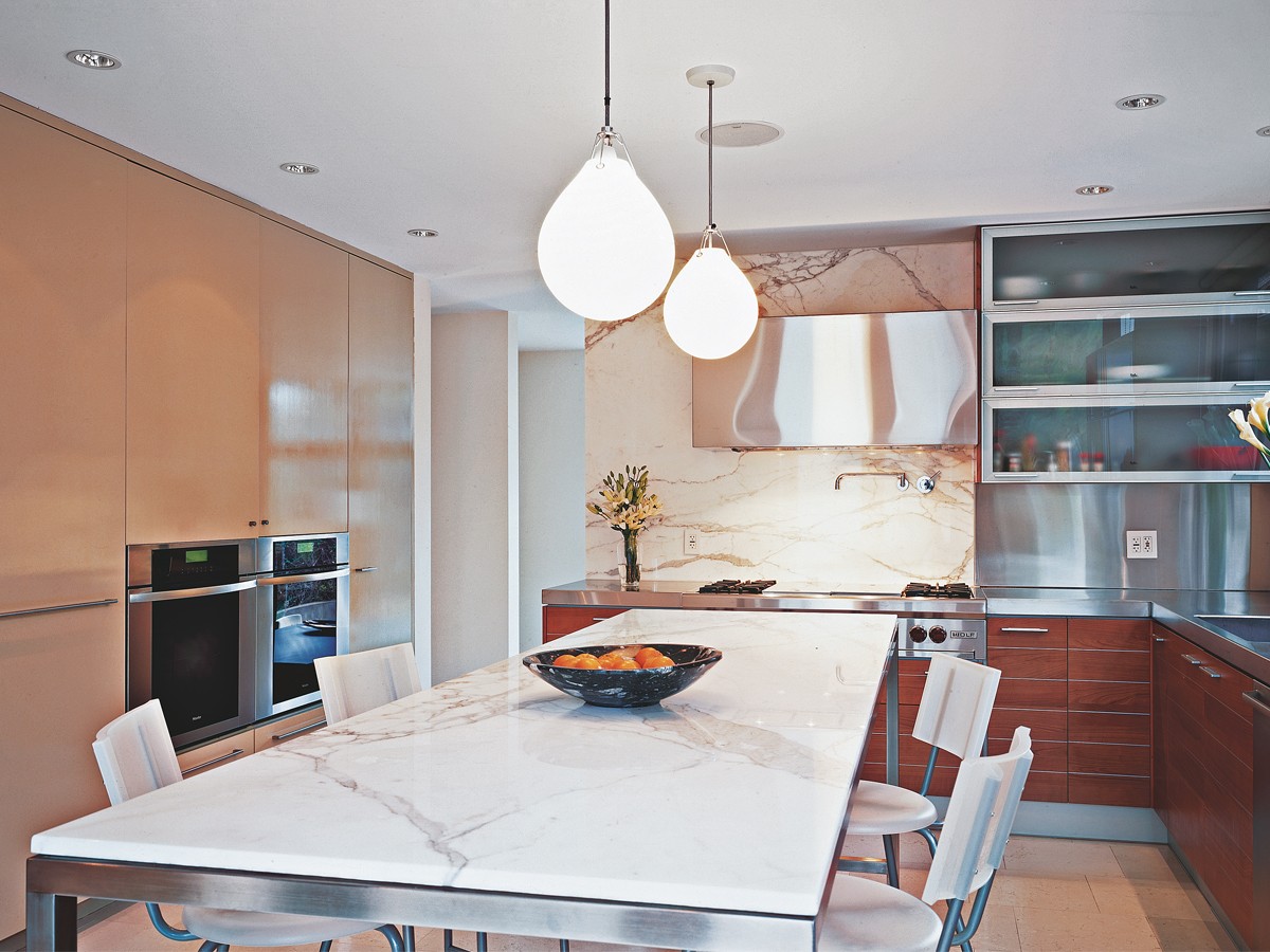 Buy the Louis Poulsen Moser Pendant Light at nest.co.uk