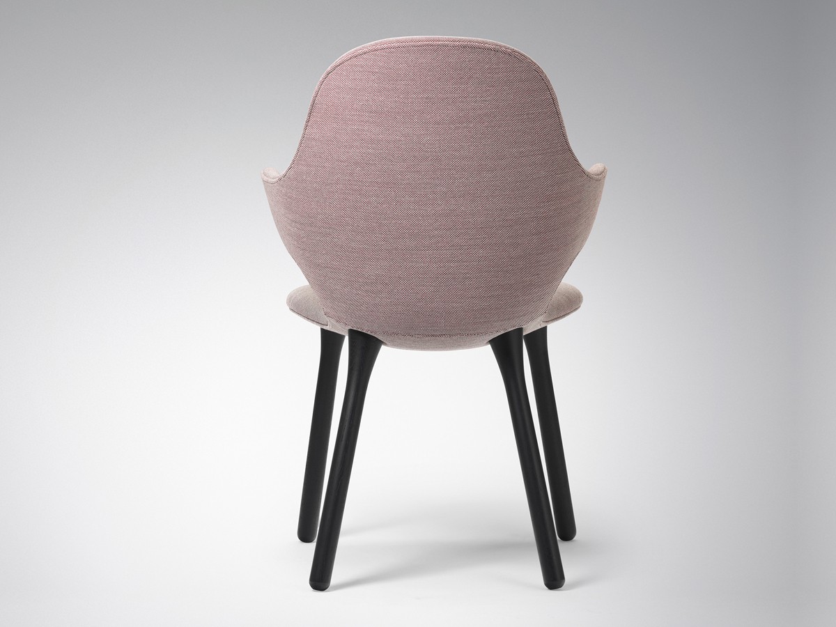 Buy the &Tradition Catch Chair JH1 with Black Legs at nest.co.uk