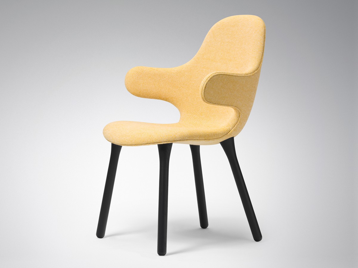 Buy the &Tradition Catch Chair JH1 with Black Legs at nest.co.uk