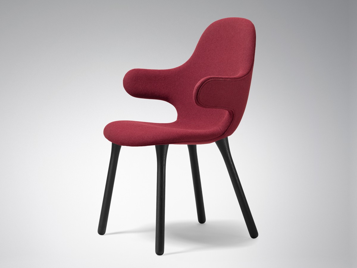 Buy the &Tradition Catch Chair JH1 with Black Legs at nest.co.uk